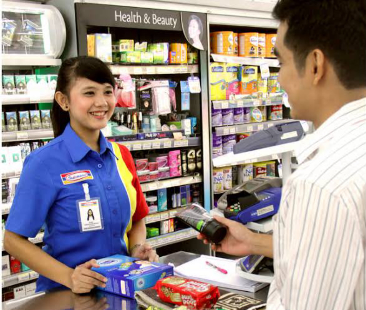 Daftar Gaji Karyawan Indomaret Lengkap Semua Posisi 2023