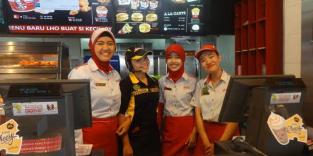 Gaji Karyawan KFC Semua Posisi Full/Part Time 2023